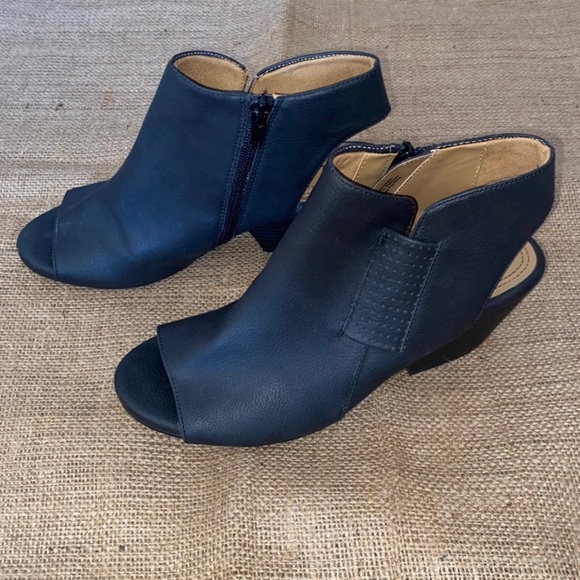 Natural Soul | Shoes | Natural Soul Black Peep Toe Booties | Poshmark